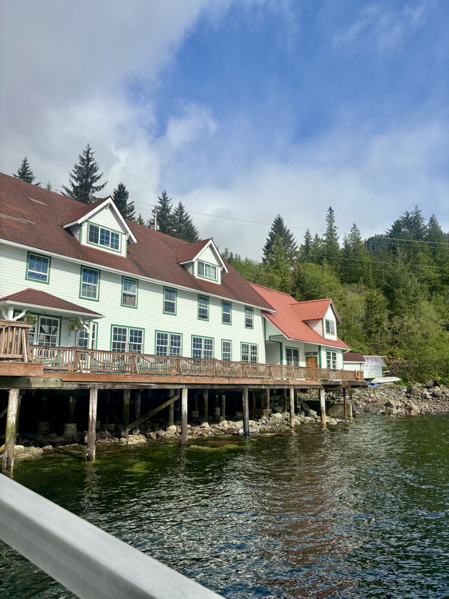 George Inlet Lodge Crab Feast and Wilderness Exploration in Ketchikan ...